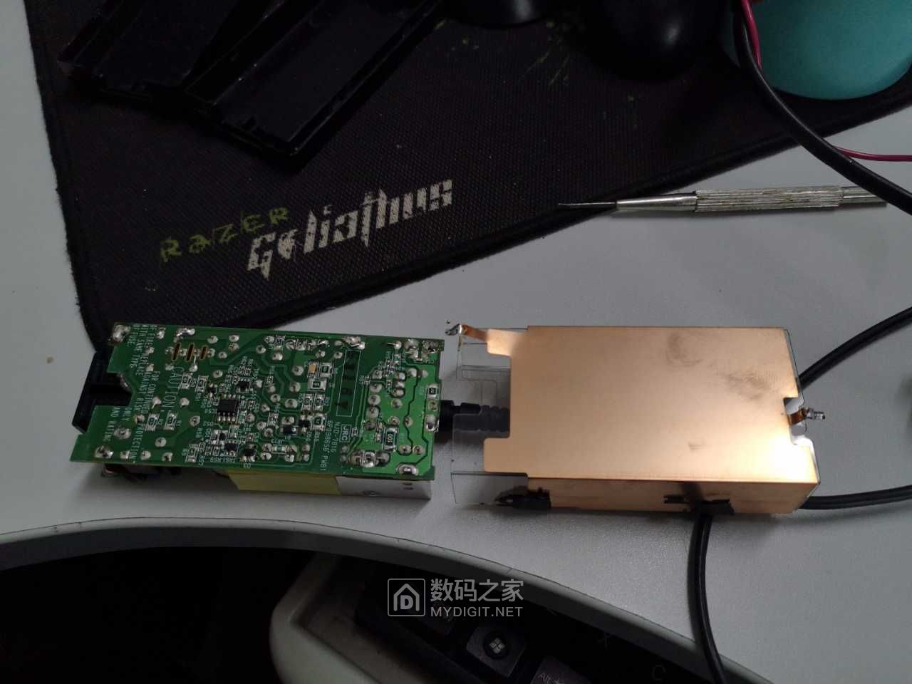 一个12V的索尼电源（SONY MPA-AC1） - 拆机乐园 数码之家