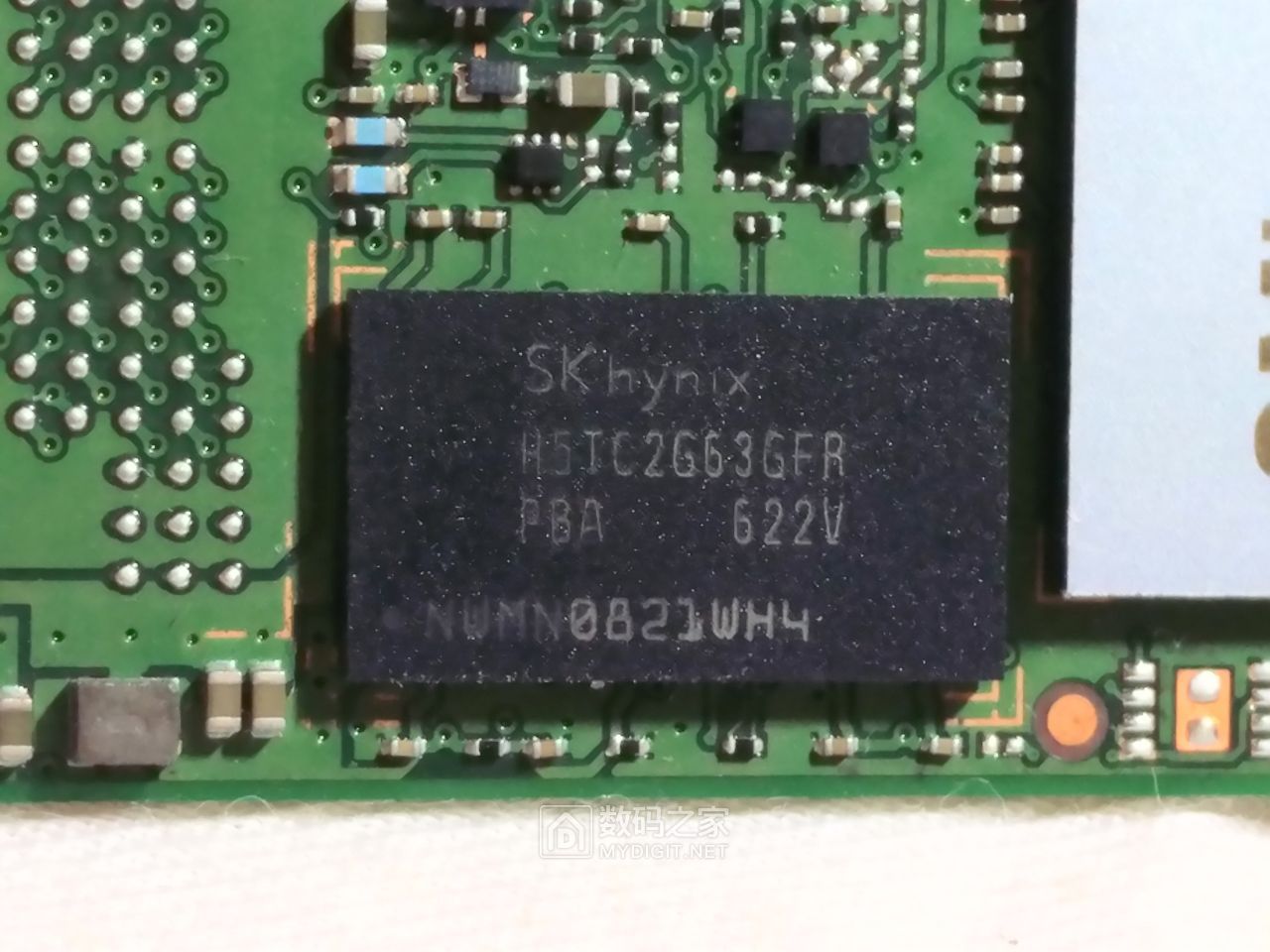 拆个128g英特尔600P固态硬盘，M.2接口，SM2260主控+3D TLC - SSD存储技术 数码之家