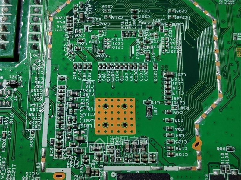『X拆解』华为悦盒EC6108V9拆解 - 拆机乐园 数码之家