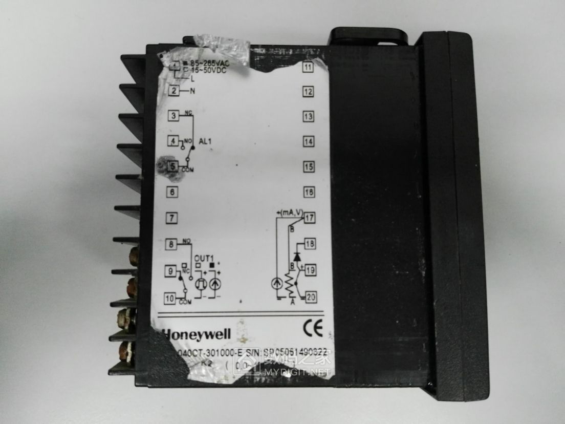 更新完毕50+图-拆解维修一块大面板霍尼韦尔温控仪表DC1040 - 拆机乐园 数码之家