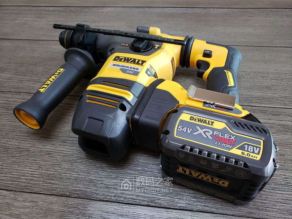 《抚摸党》得伟DeWALT四坑锂电电锤DCH274&DCH334 - 我是工具控 数码之家