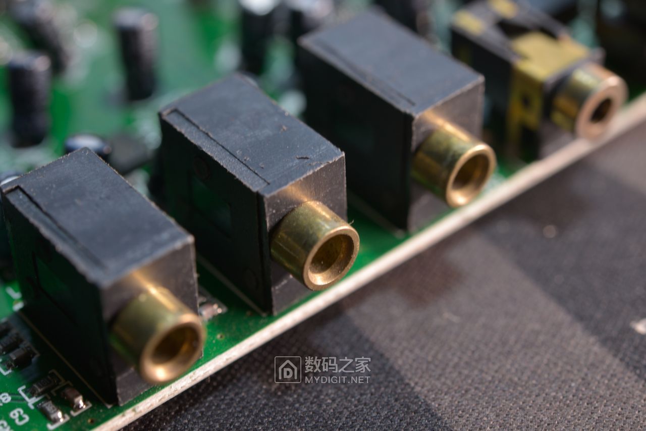 创新sb0490 usb外置声卡拆解 - 拆机乐园 数码之家