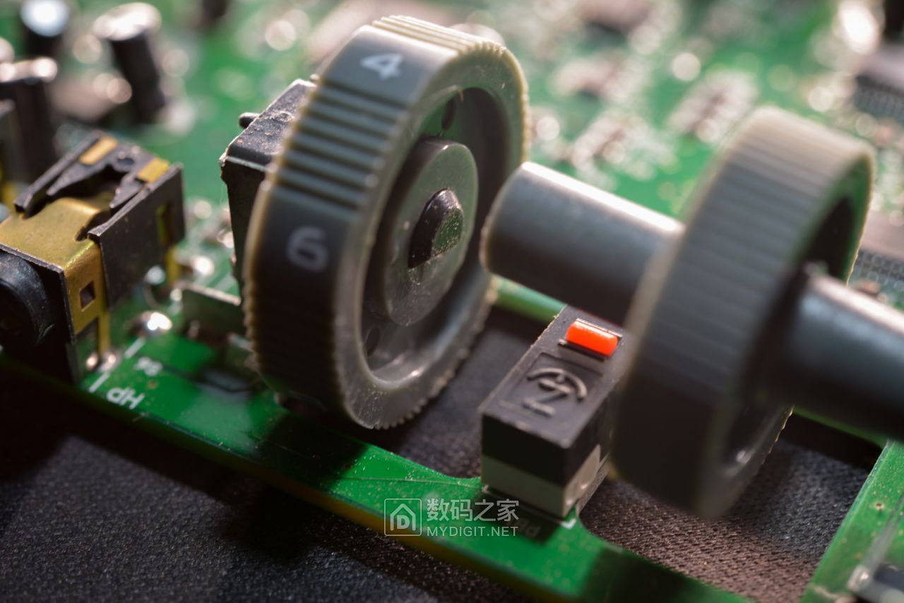 创新sb0490 usb外置声卡拆解 - 拆机乐园 数码之家