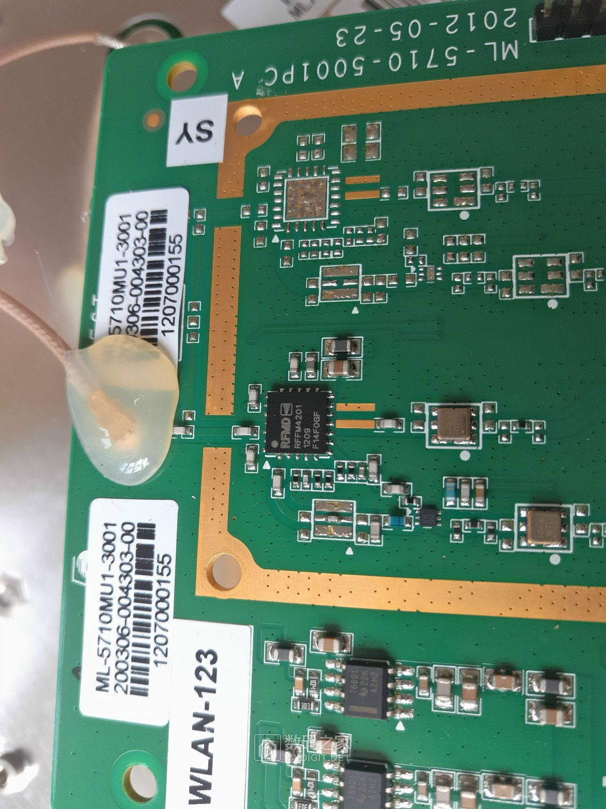 拆解个京信AP2400-OP - 拆机乐园 数码之家