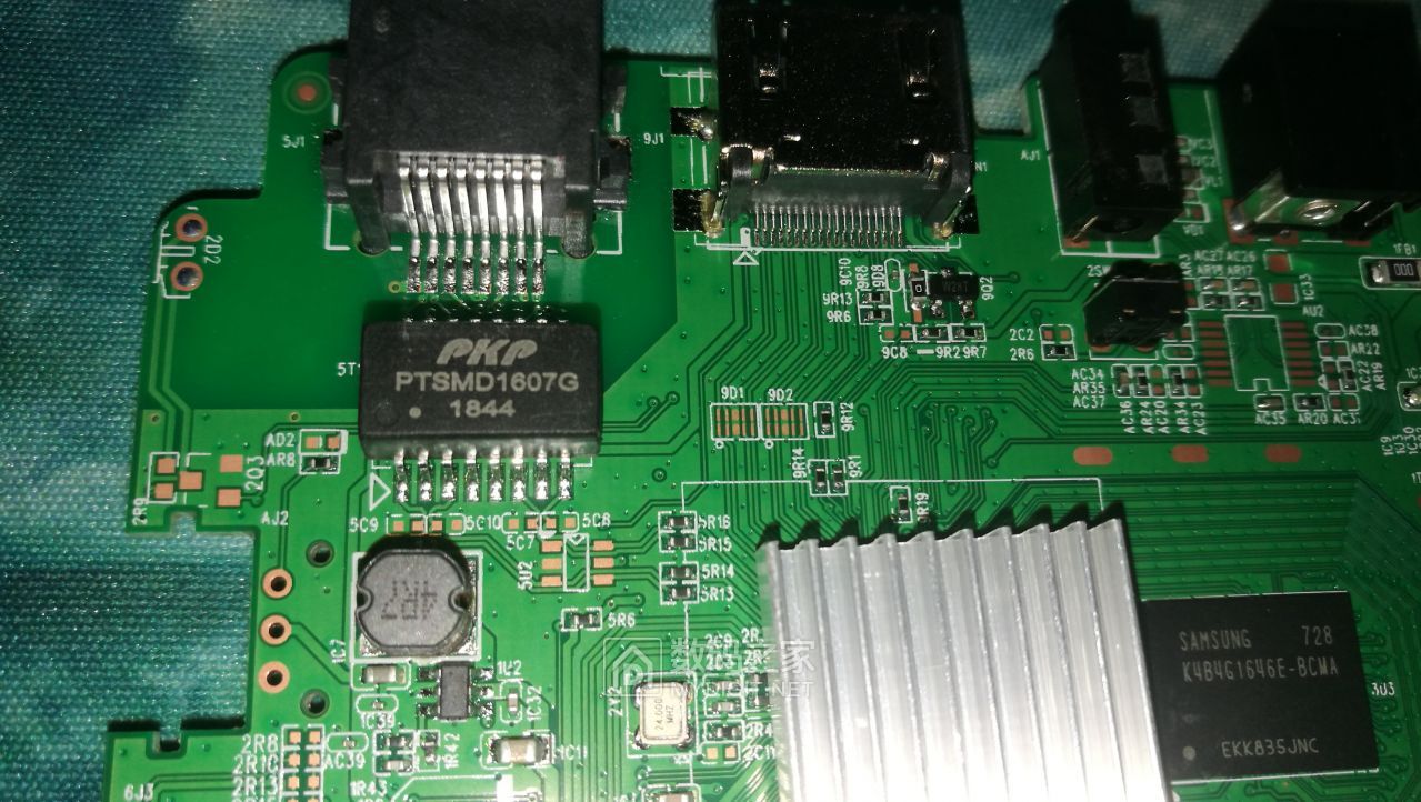 魔百和CM201-1机顶盒拆解 - 拆机乐园 数码之家