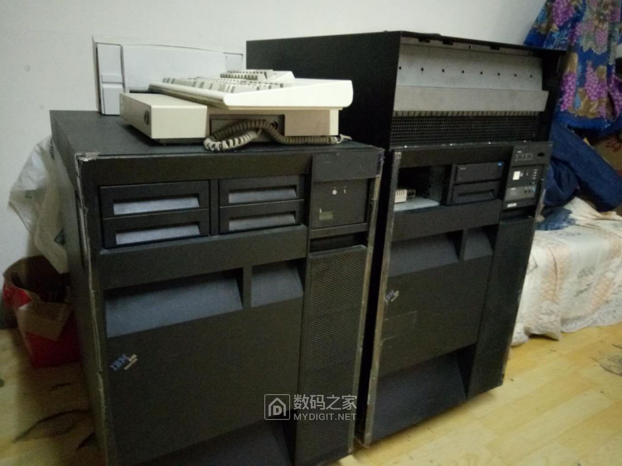 IBM AS/400小型机 ，为数不多的非*nix 非win体系的机器。不可以转载！ - 硬件博物馆 数码之家