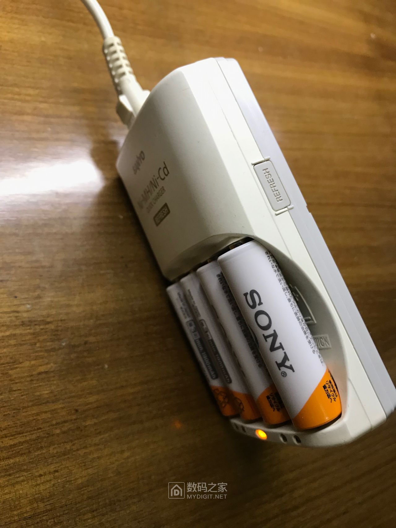 十来年以前买的三洋经典充电器MQR03RN（MR57） - 拆机乐园 数码之家