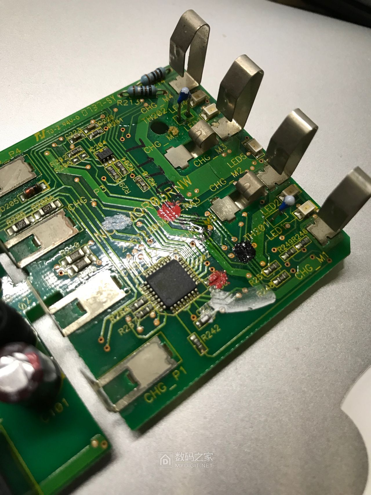 十来年以前买的三洋经典充电器MQR03RN（MR57） - 拆机乐园 数码之家