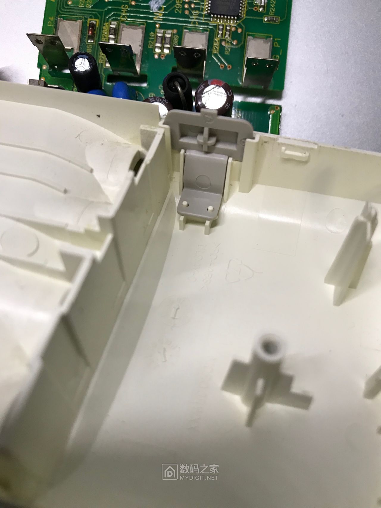 十来年以前买的三洋经典充电器MQR03RN（MR57） - 拆机乐园 数码之家