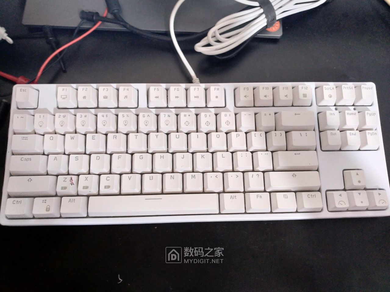 为什么机械键盘这么重？拆个RK royal kludge RK987A看看 - 拆机乐园 数码之家