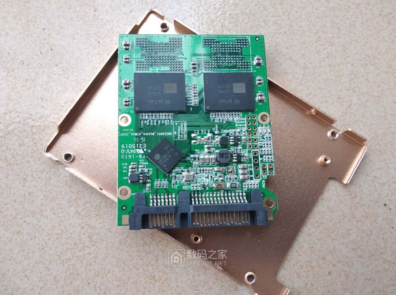 转转捡便宜60包邮收了个MG麦光固态120G，到手拆解测试 - SSD存储技术 数码之家