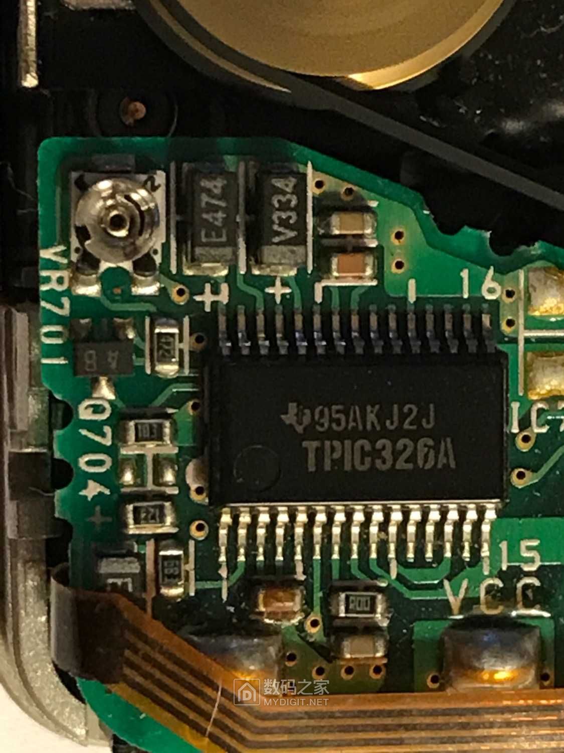 拆解爱华磁带随身听RX888，更换皮带 - 拆机乐园 数码之家