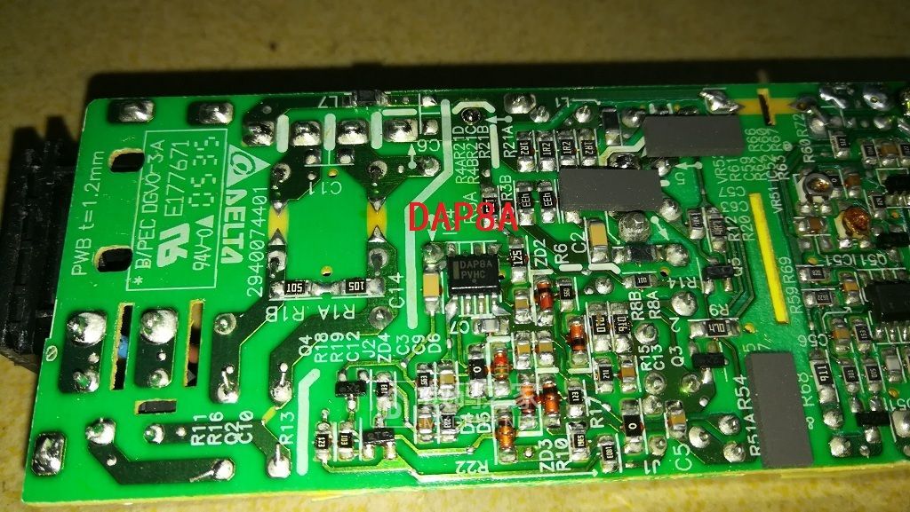 拆一个剪线的IBM笔记本电源 - 拆机乐园 数码之家