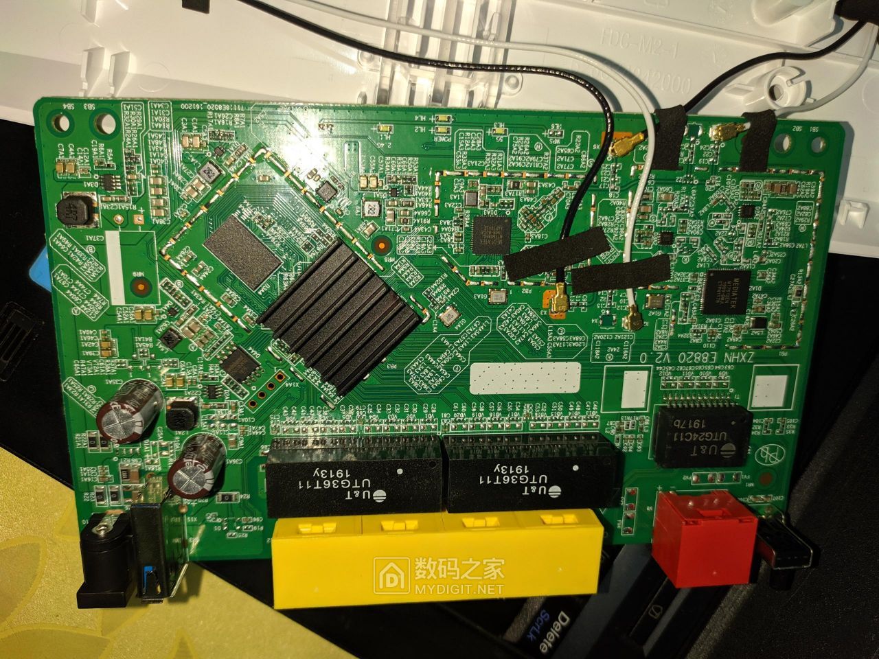 中兴E8822拆机，应该是全网第一个拆机 - 拆机乐园 数码之家