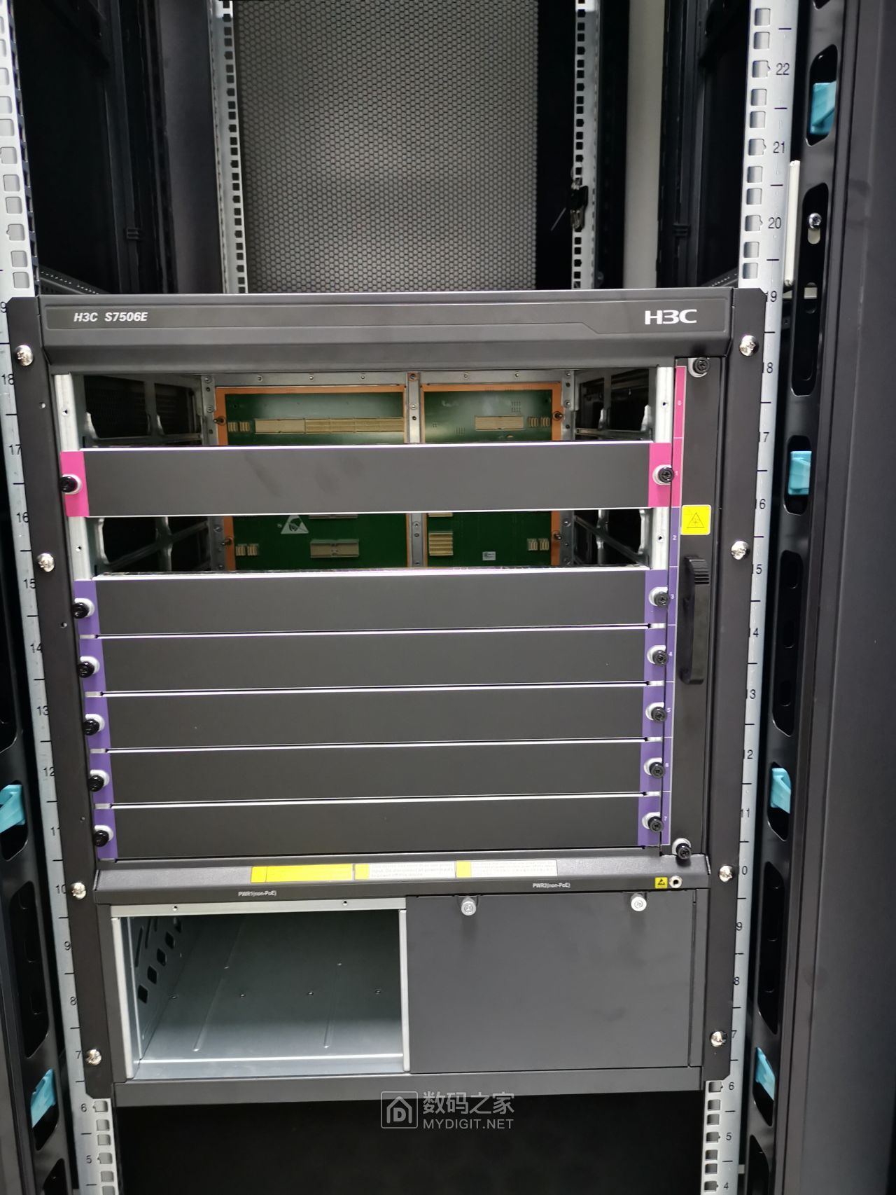 安装个大家伙，H3C S7506E核心交换机 - WiFi/路由器 数码之家