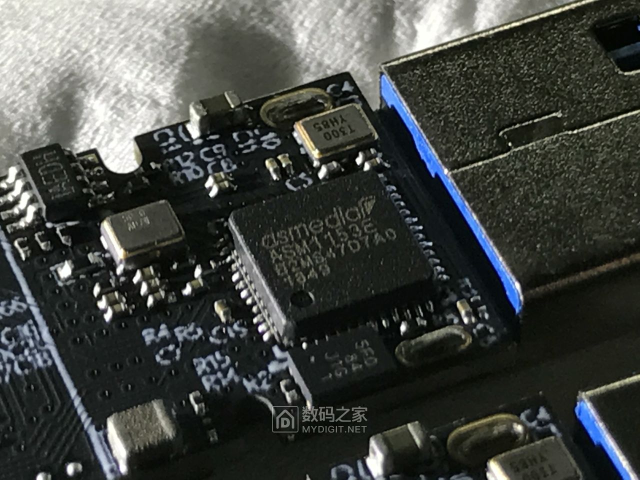 G2板2246XT双贴0DFK组256G - U盘存储技术 数码之家