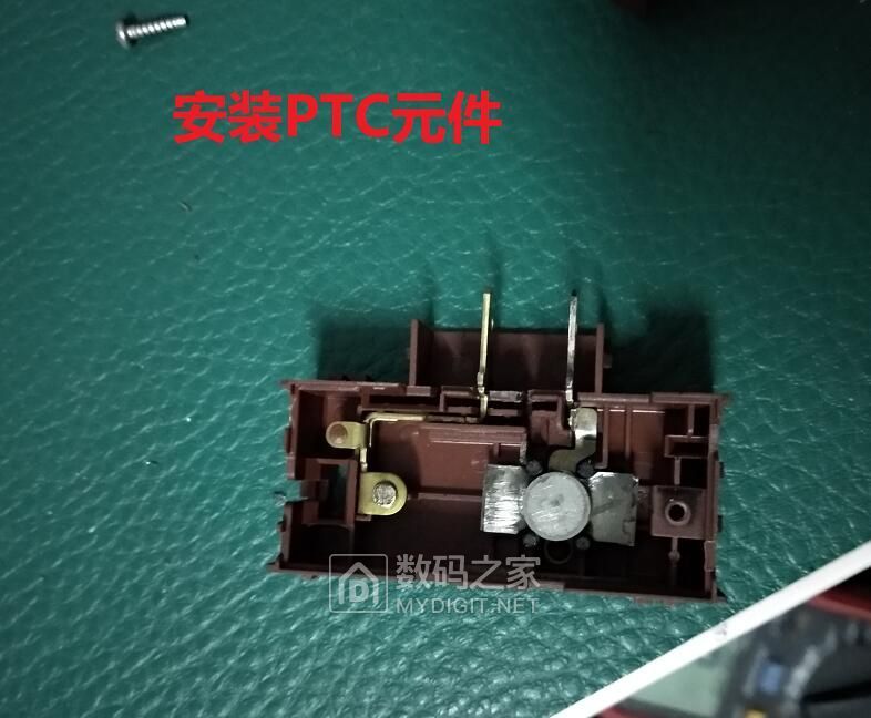 拆解海尔滚筒洗衣机XQG50-700HM门锁 - 拆机乐园 数码之家