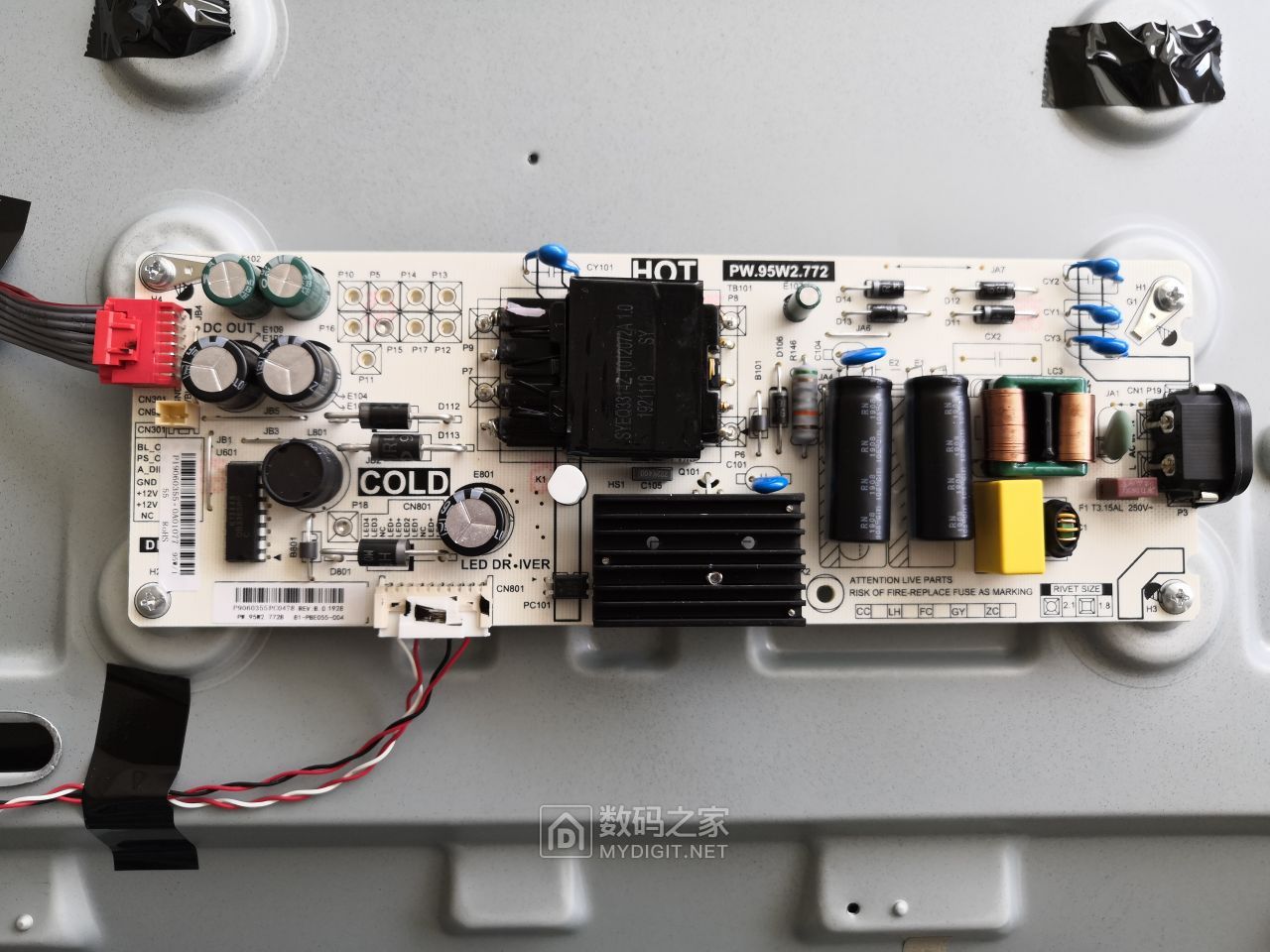 全网首拆TCL 55v2液晶电视，看看现在电视机为啥便宜 - 拆机乐园 数码之家