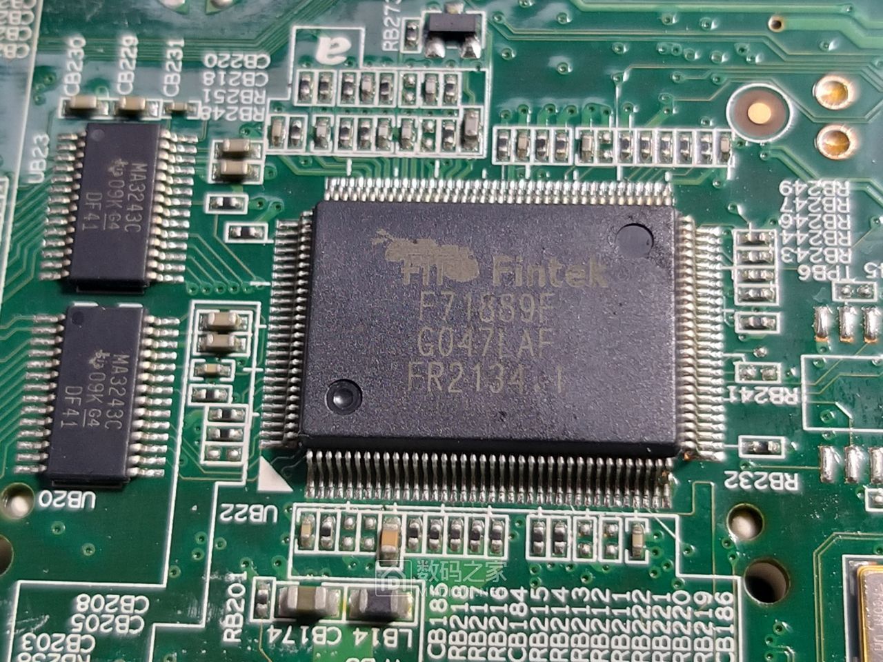 N270双网口软路由半夜无事折腾我的软路由加个风扇结果越折腾事越大我勒... - 拆机乐园 数码之家