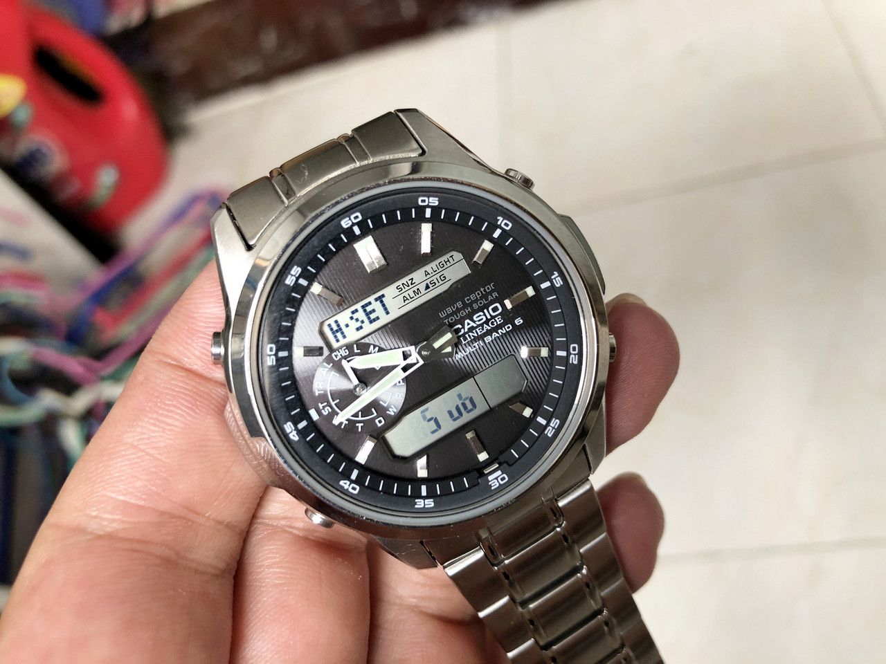 双显+电波表+光动能，CASIO LCW-M300开箱评测，休闲商务之选 - 数码杂谈 数码之家