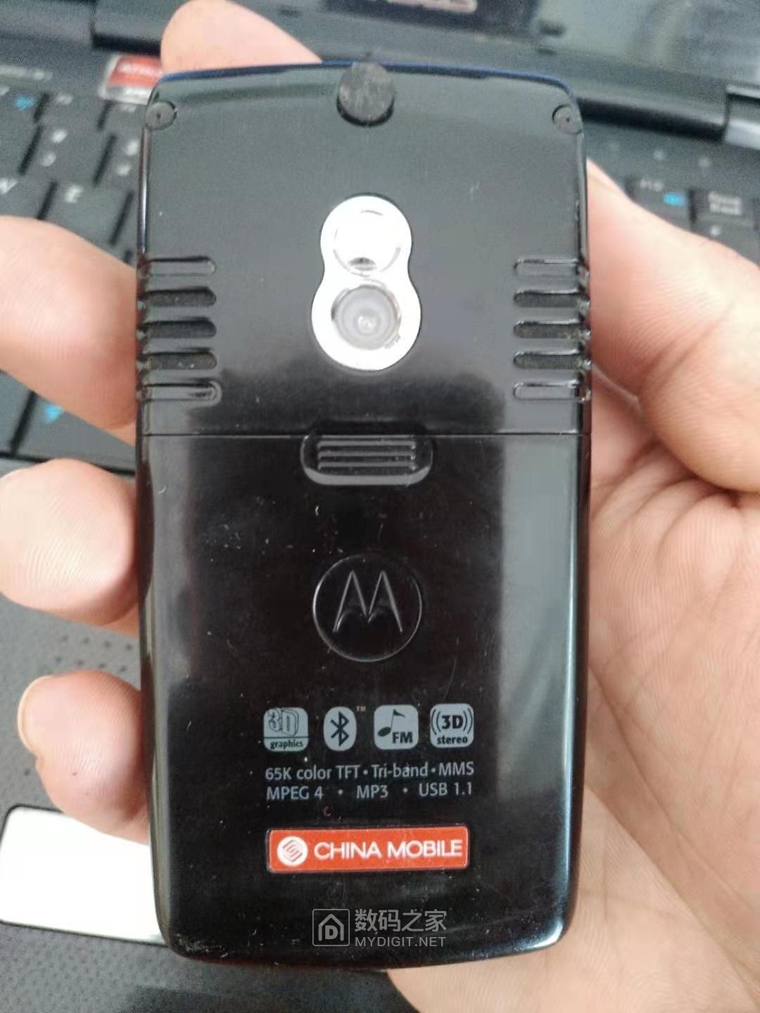 再拆十五年前的最强智能手机~摩托罗拉E680i - 拆机乐园 数码之家