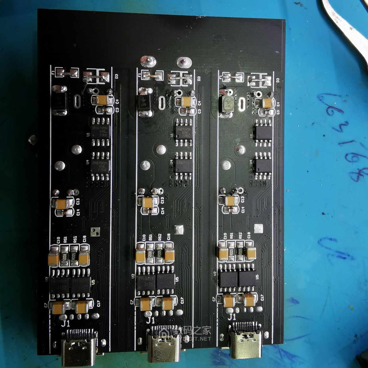 秀一下自己做的SW3518三路全协议快充板 - 电源/充电器 数码之家