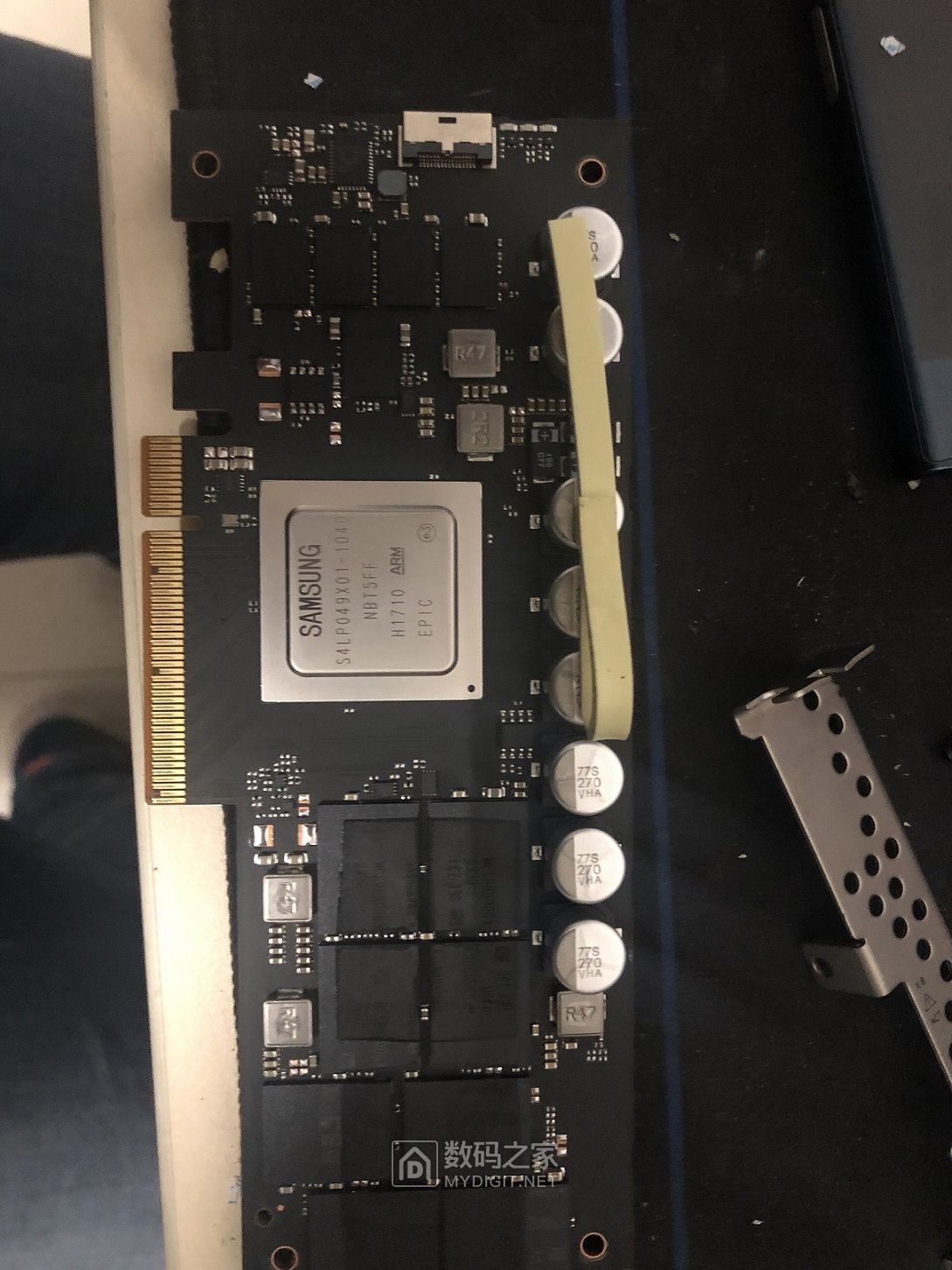 三星pm1725a 3.2tb HHHL拆解 - 拆机乐园 数码之家