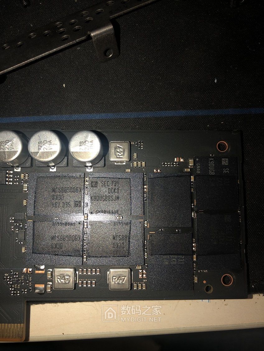 三星pm1725a 3.2tb HHHL拆解 - 拆机乐园 数码之家