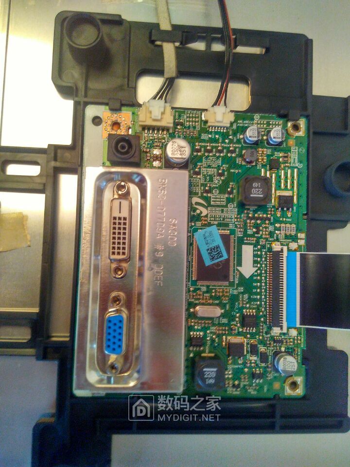 拆解三星液晶显示器S23B300 - 拆机乐园 数码之家