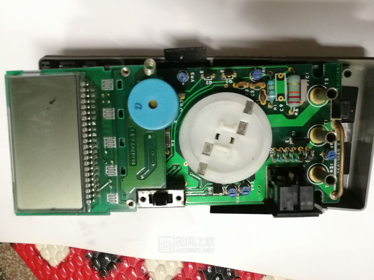 拆个没脸见人的老万用表 - 拆机乐园 数码之家