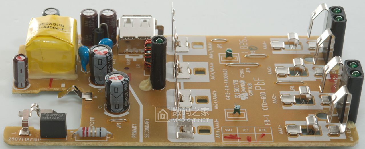全网首拆！Panasonic BQ-CC75松下镍氢电池充电器 - 拆机乐园 数码之家