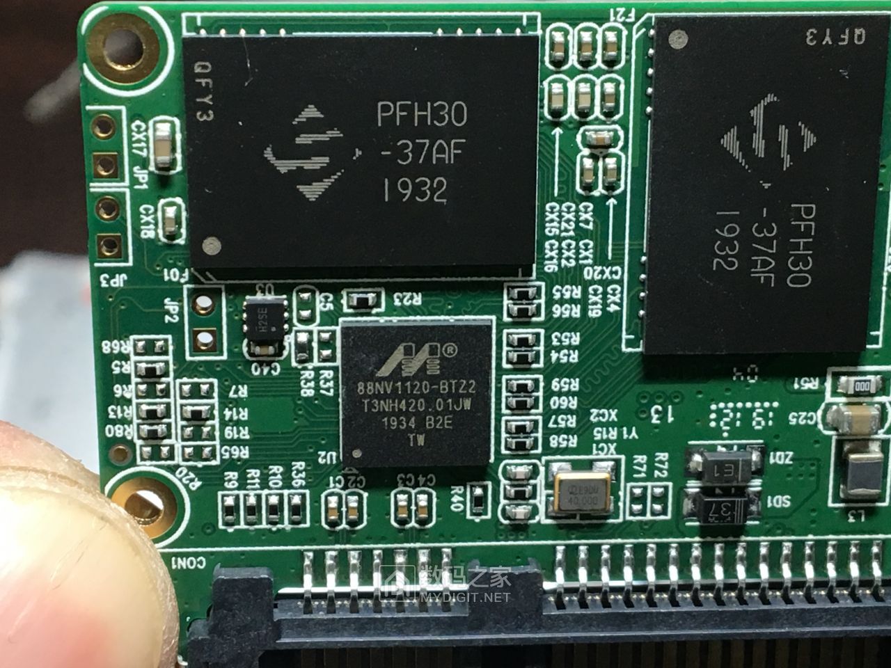 新买的金百达固态拆开看看，KingBank KP330 120GB - 拆机乐园 数码之家