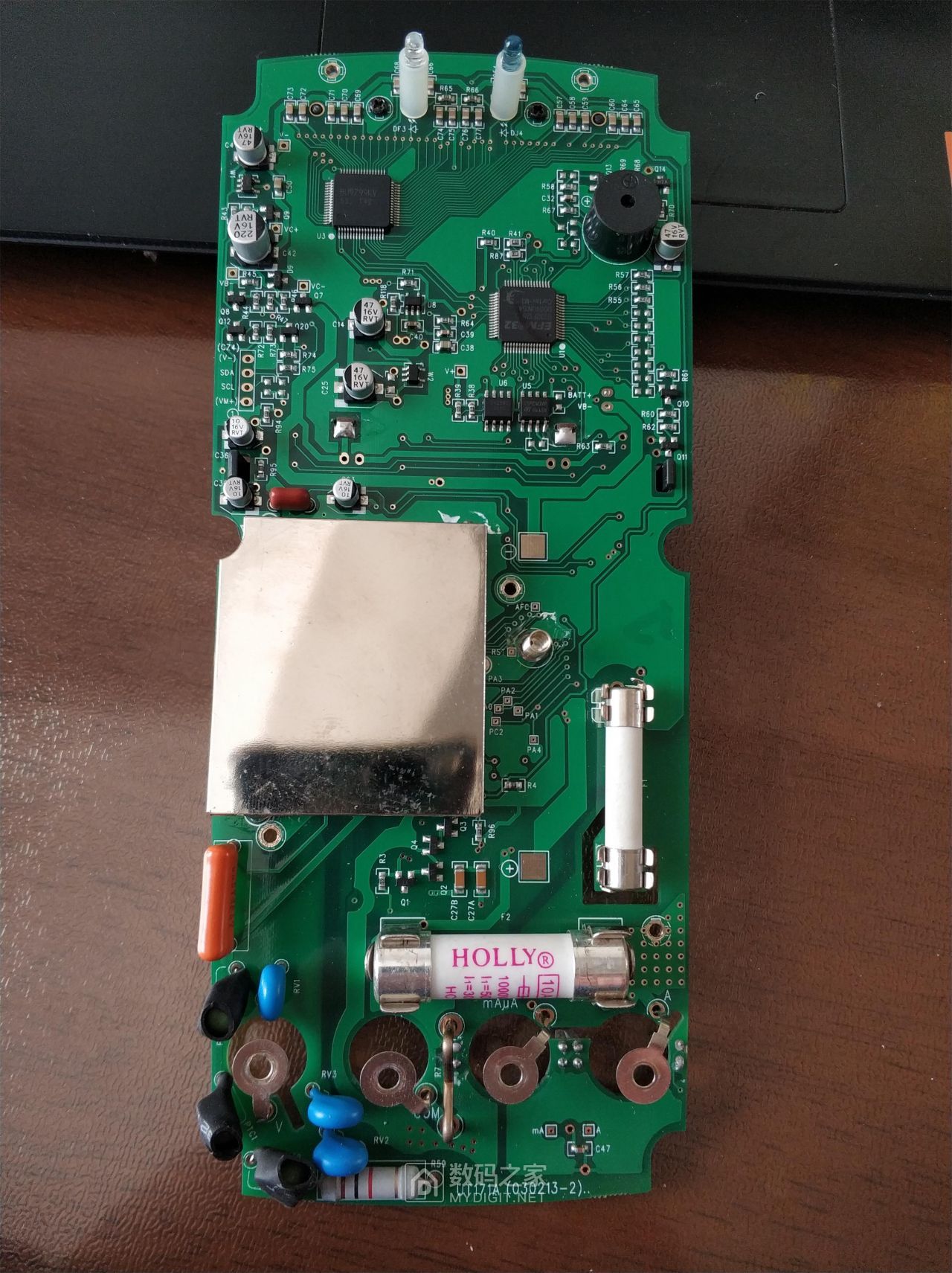 拆个UNI-T UT171a - 仪表谈谈 数码之家