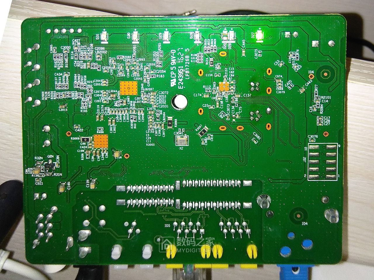 联通定制201607款华为HG8321R光猫 - 拆机乐园 数码之家