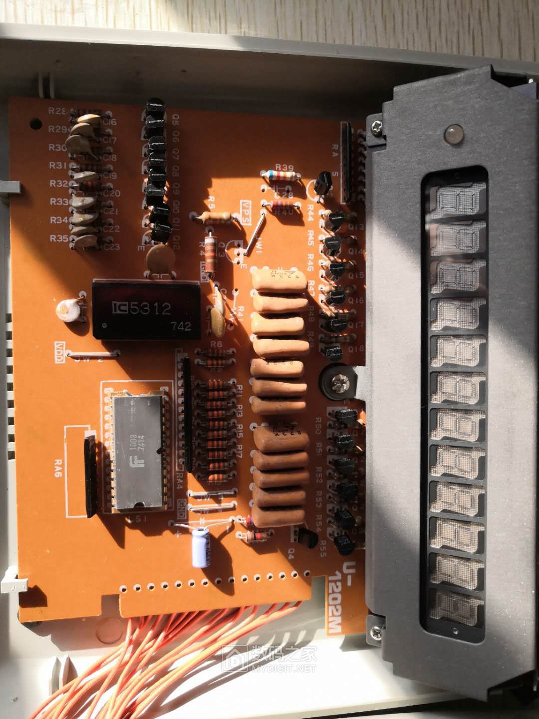 （NOS）古董台式辉光屏计算器拆解(UNITREX 1202M) - 拆机乐园 数码之家