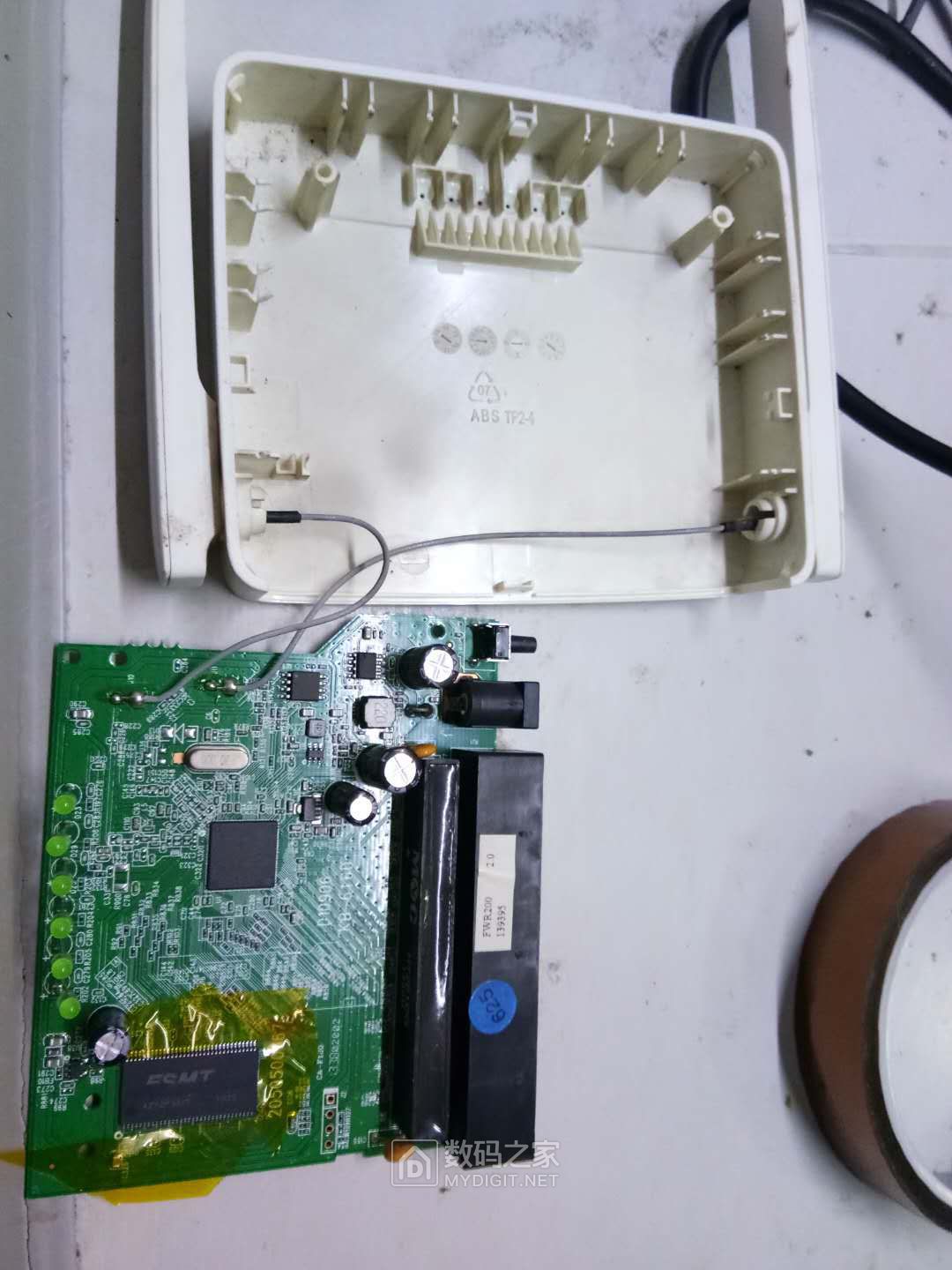 FWR200路由硬改16M闪存+64M内存 刷华硕固件 - WiFi/路由器 数码之家