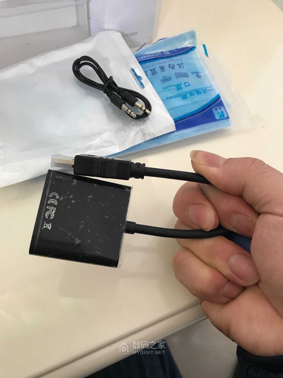 拆个十来块钱的HDMI转VGA - 拆机乐园 数码之家