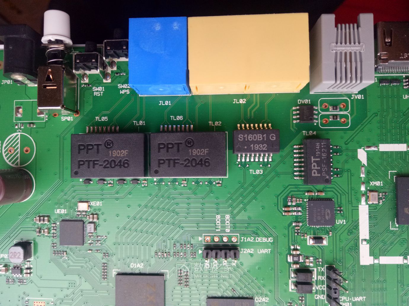 拆解刚入手的创维E910V10C智能融合终端 - 拆机乐园 数码之家