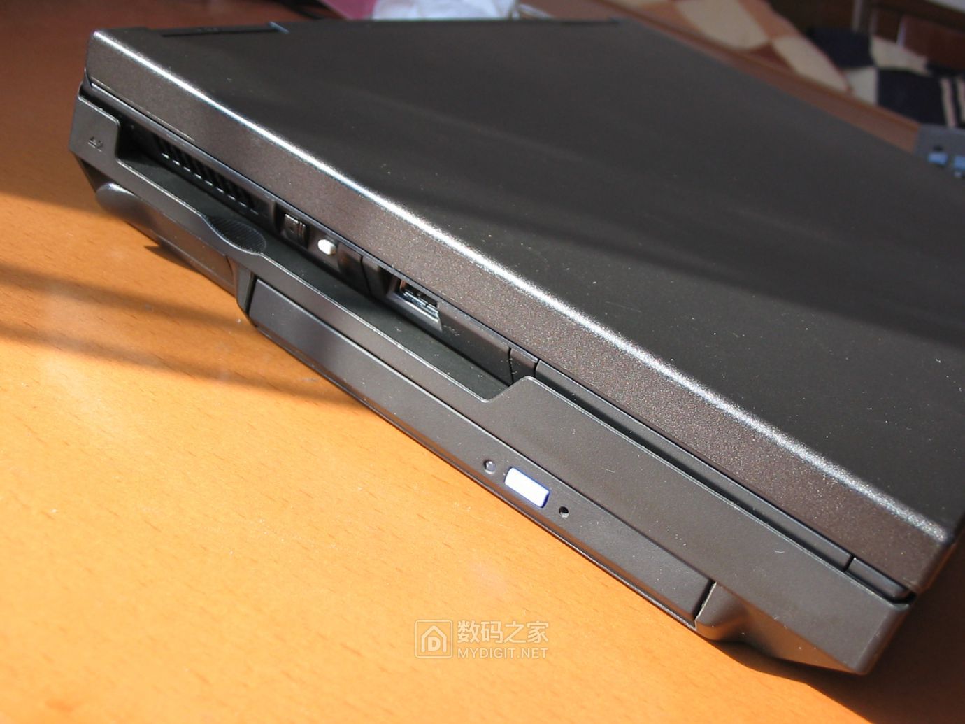 IBM经典型号/第一代轻薄本 IBM ThinkPad 570 - 硬件博物馆 数码之家