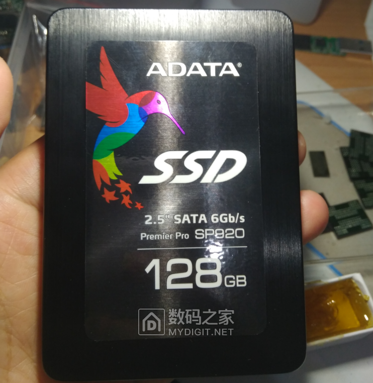 拆一个大马主控的威刚SP920 - SSD存储技术 数码之家