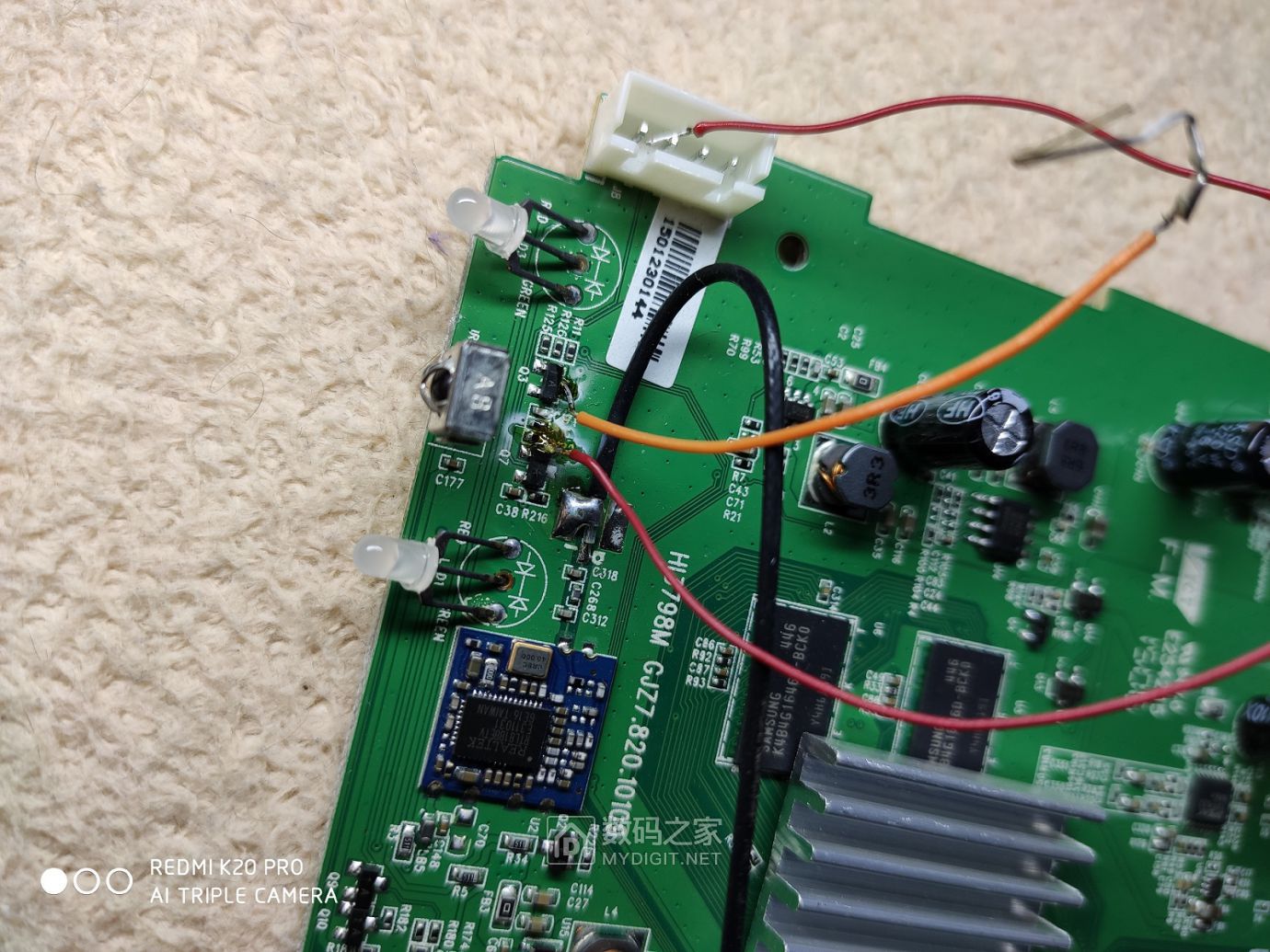 九州8098盒子拆机破解，海思Hi3798m的机子基本都可以这么破解 - 拆机乐园 数码之家