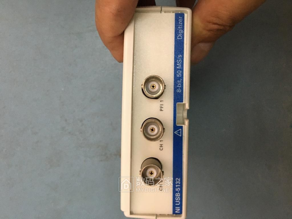 美国国家仪器NI-USB-5132波形采集卡拆解 - 拆机乐园 数码之家