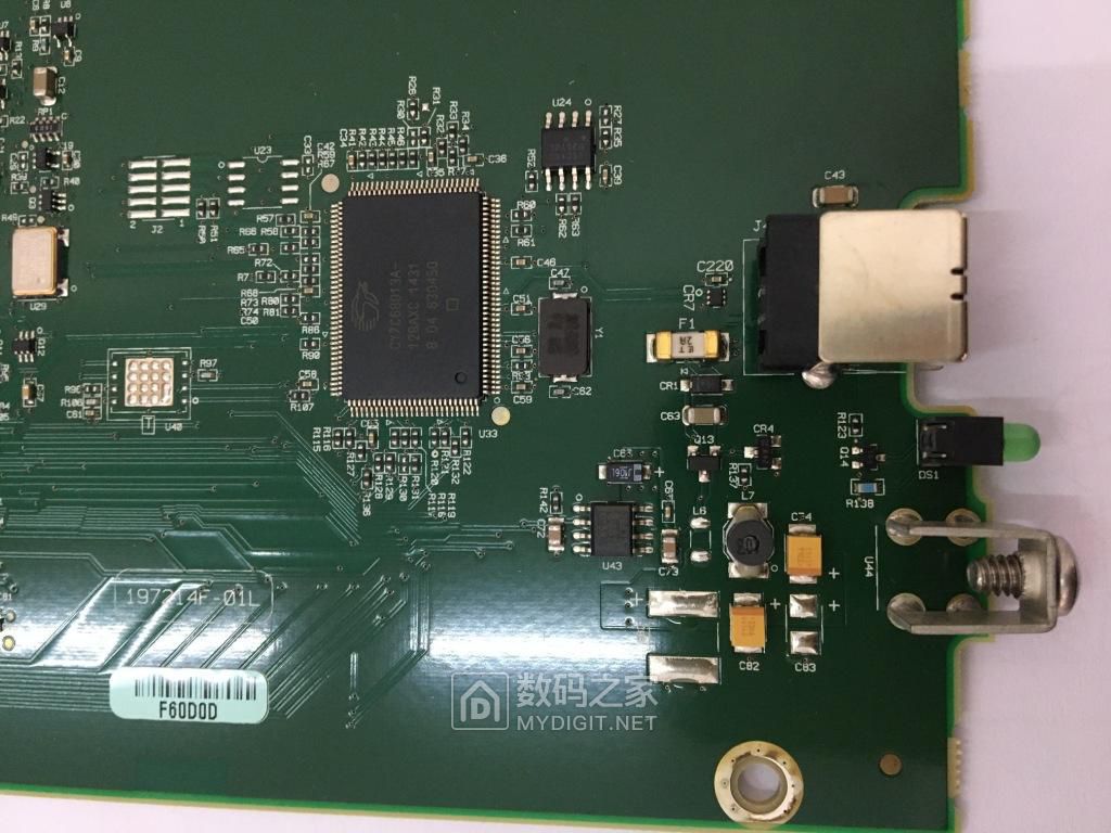 美国国家仪器NI-USB-5132波形采集卡拆解 - 拆机乐园 数码之家