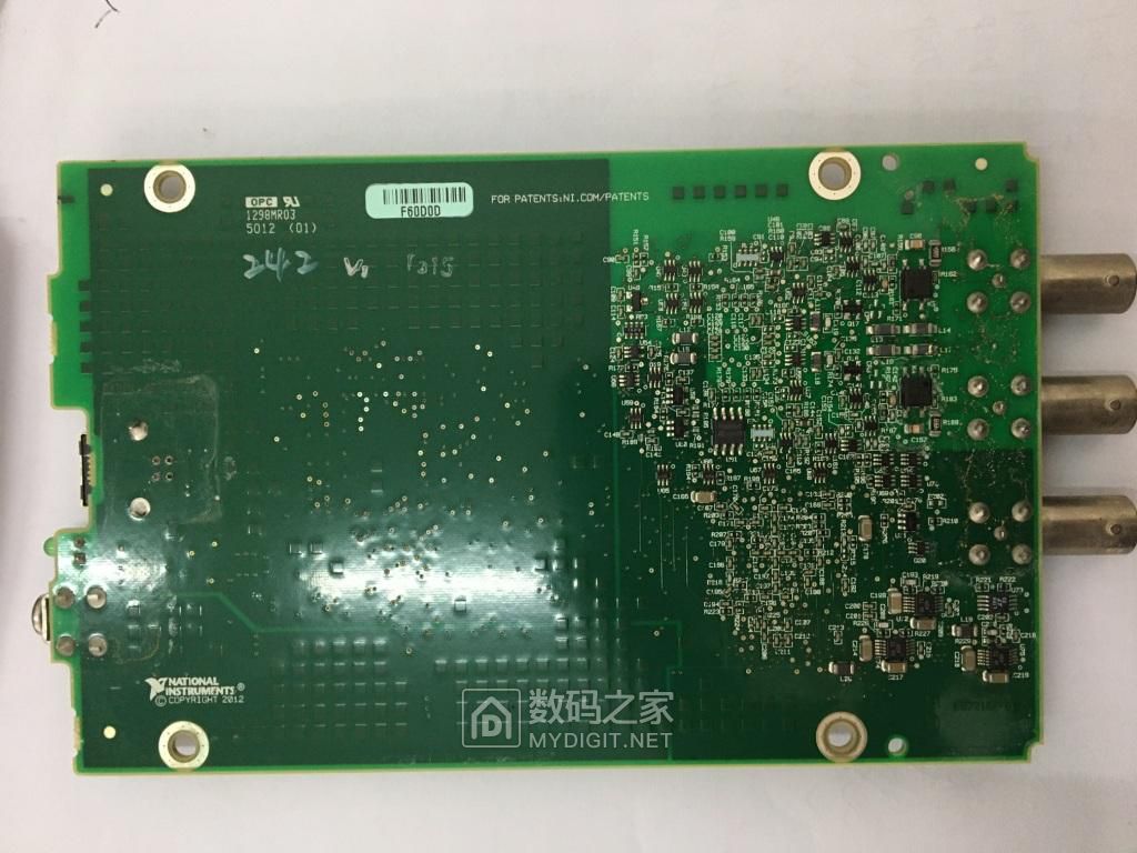 美国国家仪器NI-USB-5132波形采集卡拆解 - 拆机乐园 数码之家