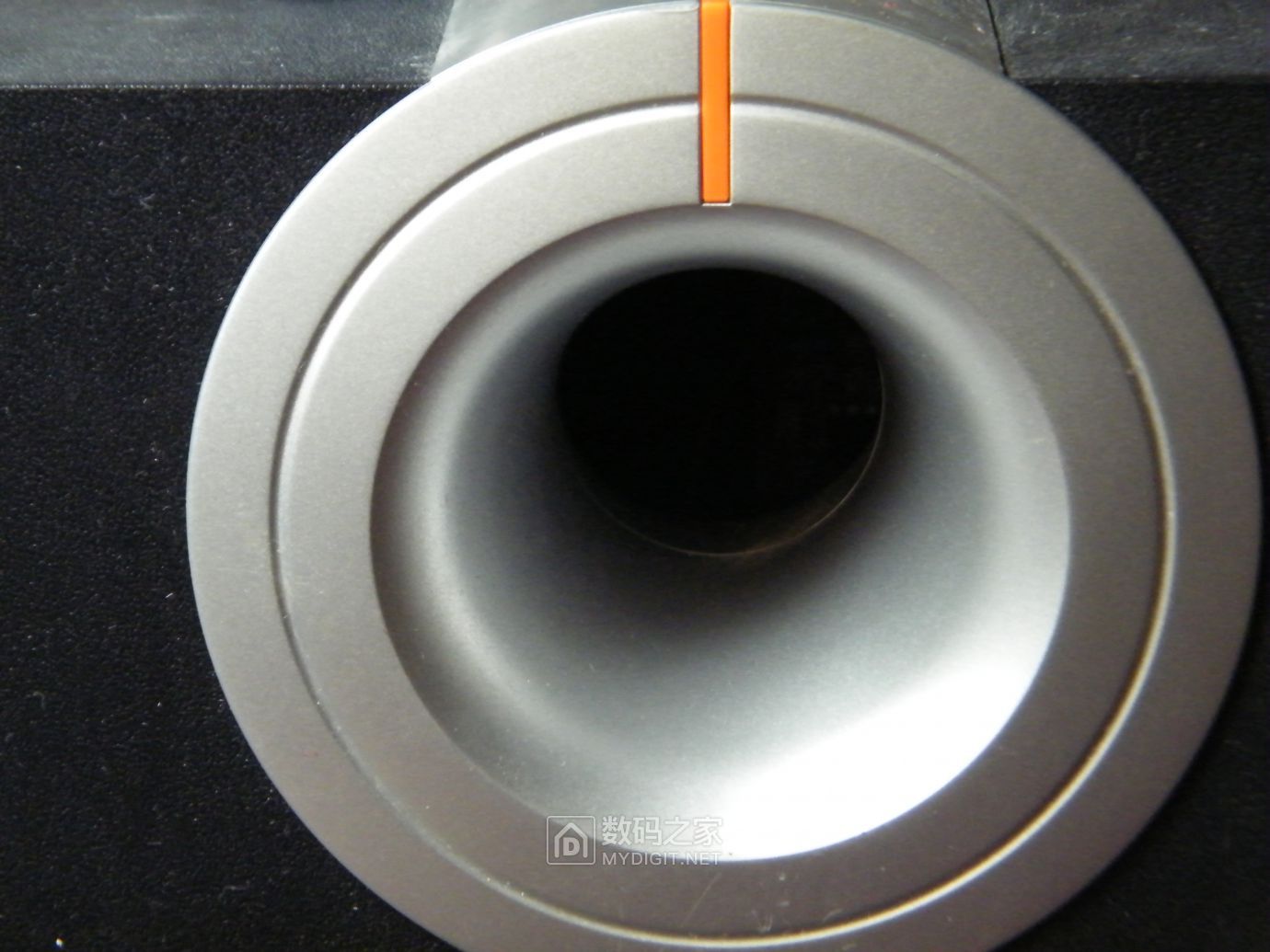 拆一个漫步者（Edifier）R201T(04款)多媒体有源音箱 - 拆机乐园 数码之家