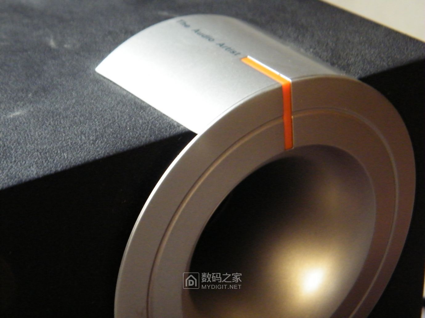 拆一个漫步者（Edifier）R201T(04款)多媒体有源音箱 - 拆机乐园 数码之家