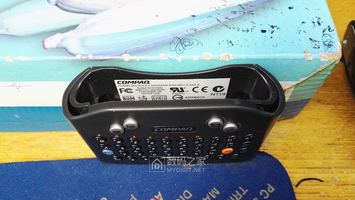 带插接键盘的康柏3870型PDA掌上电脑（Compaq iPAQ PPC） - 硬件博物馆 数码之家