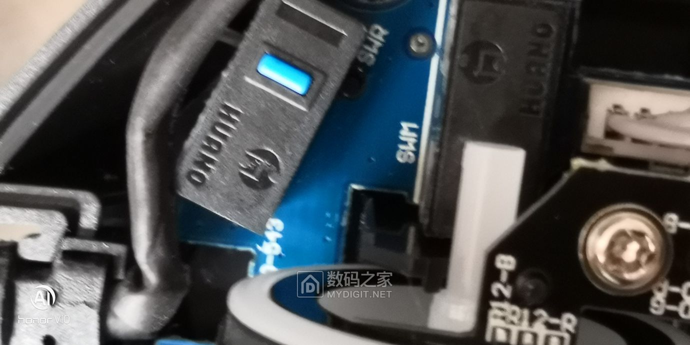 LM113达尔优发光鼠标拆解 - 拆机乐园 数码之家