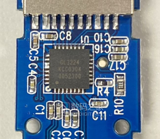 又发现一个可以加写保护开关的绿巨能USB3.0读卡器：GL3224 - U盘存储技术 数码之家