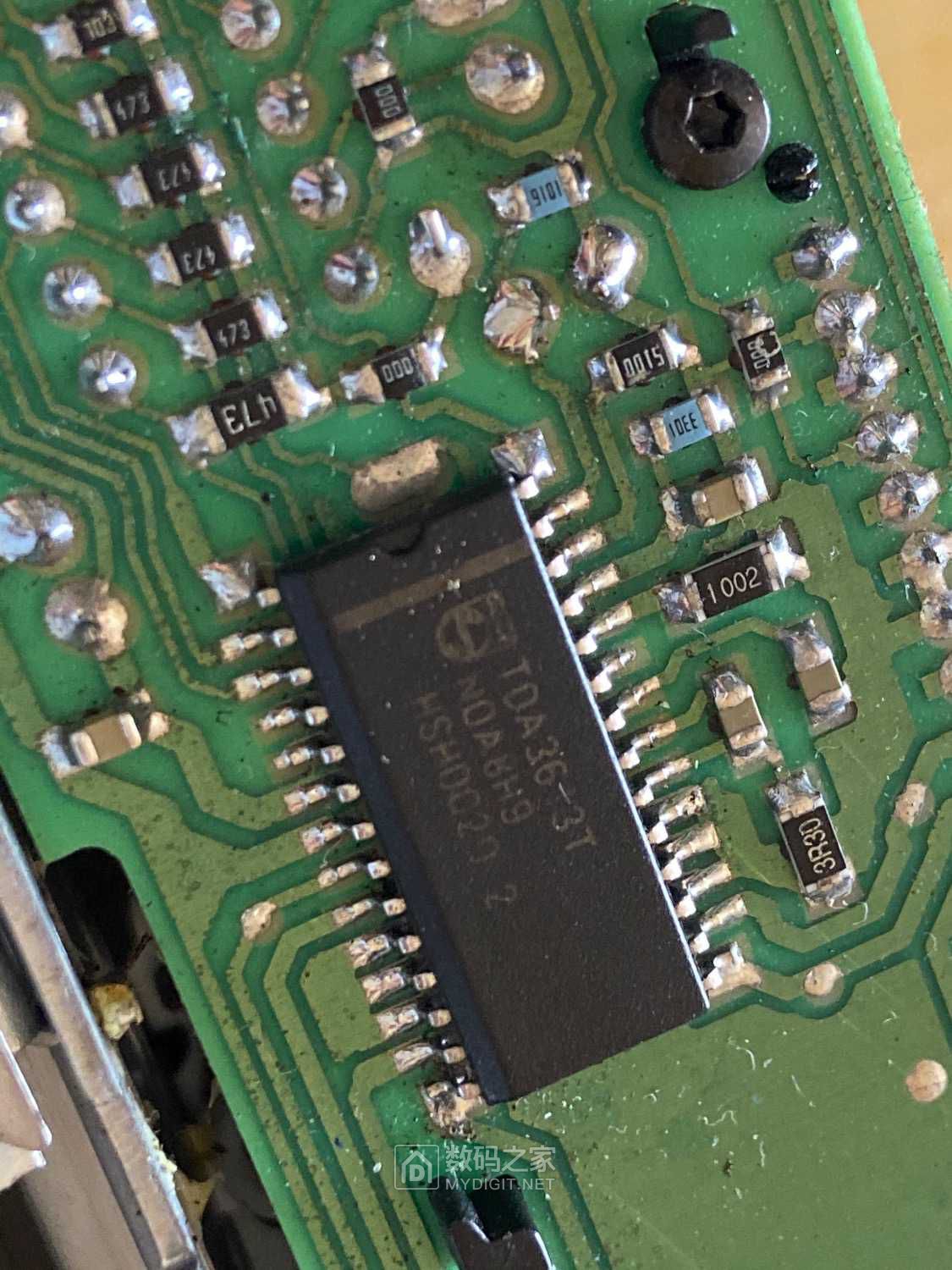 拆开看看被很多人推崇的gamma大众法国索尼卡带机 - 拆机乐园 数码之家